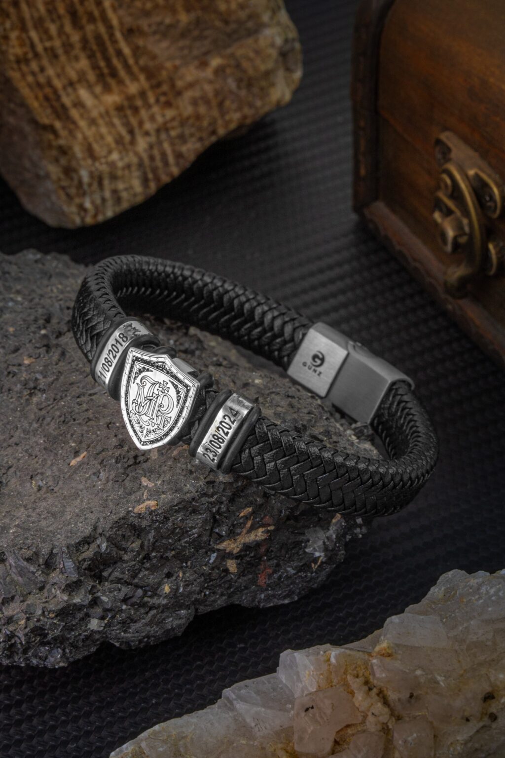Familia Insignia – Gunz